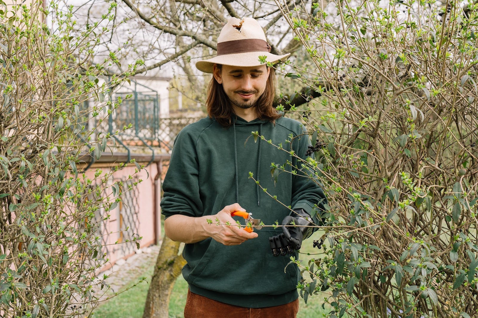 Why the Zeus Hand Fits Active Lifestyles